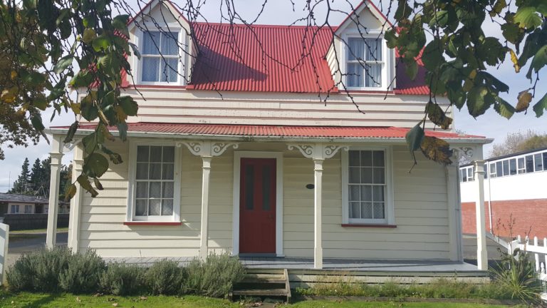 Captain Cook’s Pioneer Cottage in Marton, Rangitikei - GrownUps New Zealand
