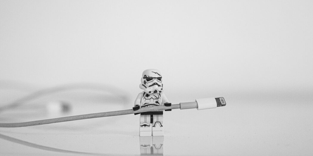 Five Tech Hacks Using Everyday Objects - GrownUps New Zealand